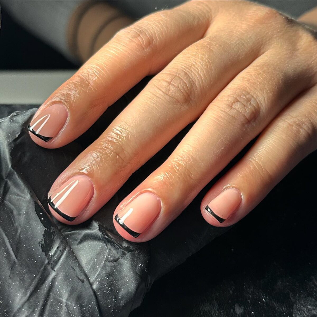 34 Minimal Manicure Ideas - Beauty Bay Edited
