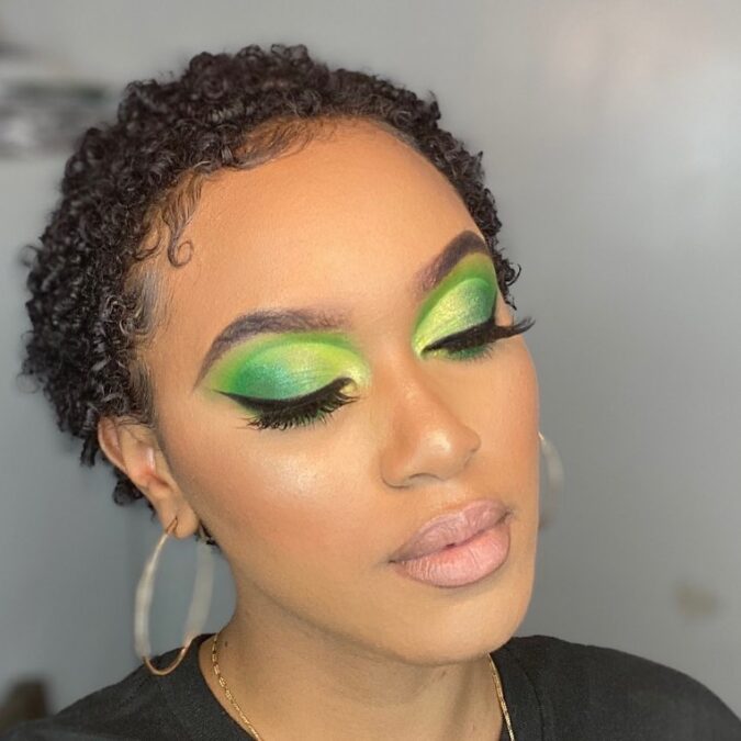 14 Green Eyeshadow Looks & How To Wear Them - Beauty Bay Edited