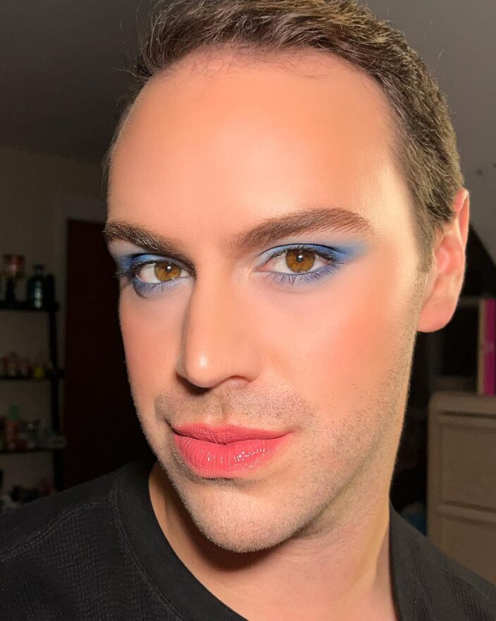 11 Blue Eyeshadow Looks & How To Wear Them - Beauty Bay Edited