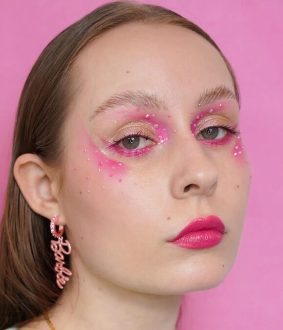 24 Pink Eye Makeup Looks To Try